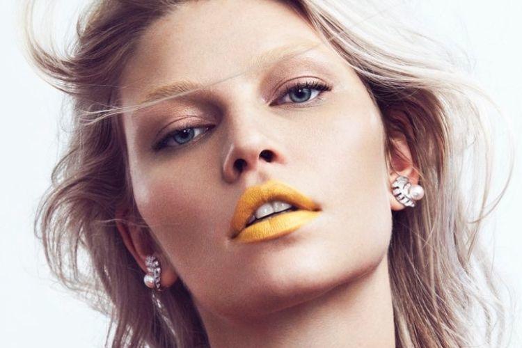 Biar Tahan Lama Ikuti 7 Tips Makeup Untuk Kulit Berminyak Ini