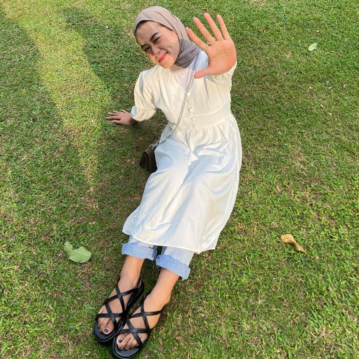 20 Ootd Hijab Remaja Sma Yang Stylish Dan Kekinian