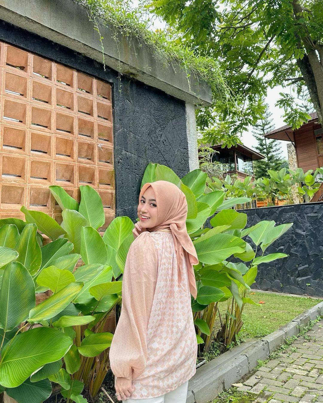 Inspirasi Gaya Hijab Lebaran Layaknya Eks Member Jkt 48