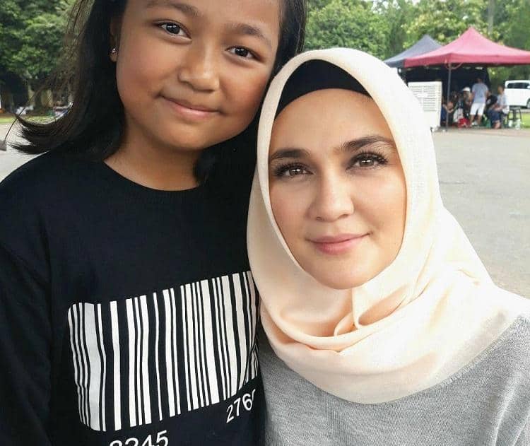 Berubah Demi Peran, 5 Artis Ini Didoakan Berhijab di Dunia Nyata ...