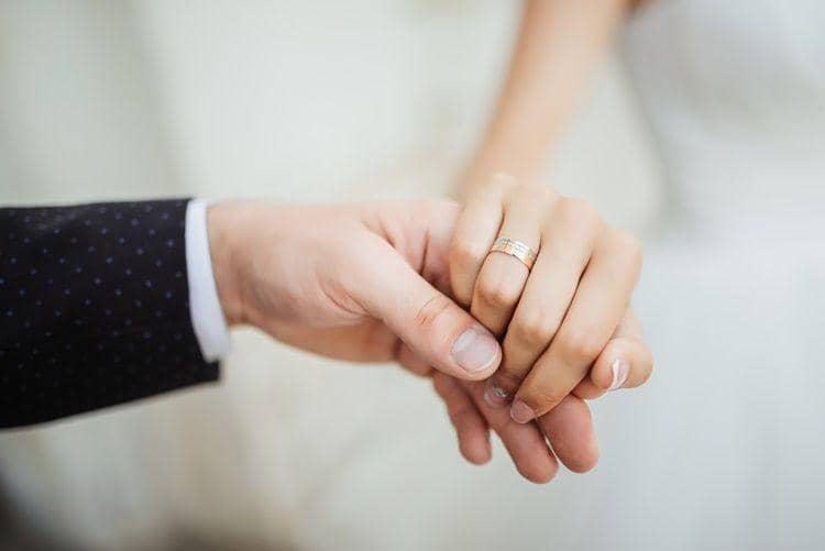 Perbedaan Hukum Talak Satu, Dua, dan Tiga dalam Islam | Popbela.com