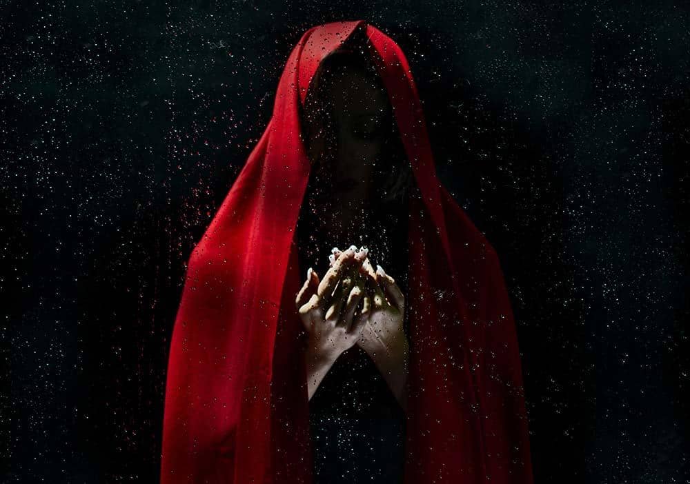 Arti Tiba-Tiba Mencium Bau Wangi Menurut Islam dan Primbon | POPBELA.com