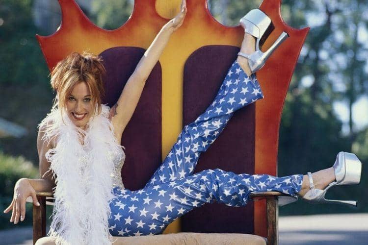 Trend Fashion 90an yang Bikin Kamu Nostalgia | Popbela.com