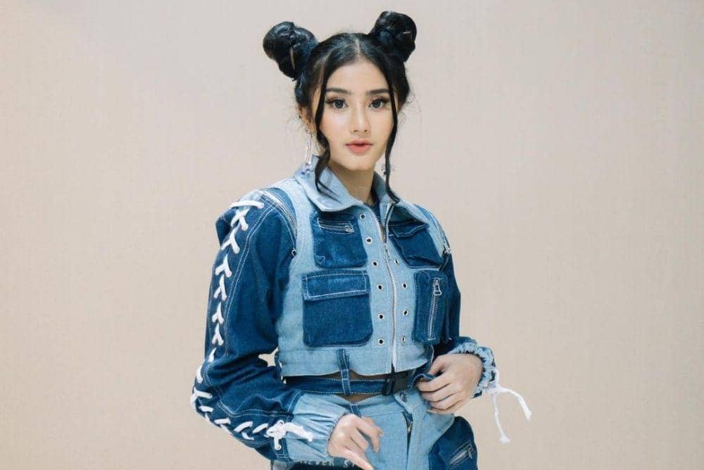 Ghea Youbi, Pedangdut Seksi yang Makin Lengket sama Pacar | Popbela.com