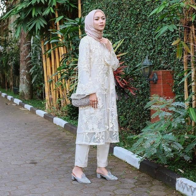 10 Model Baju Pesta Simple Elegan yang Nyaman Dikenakan | POPBELA.com