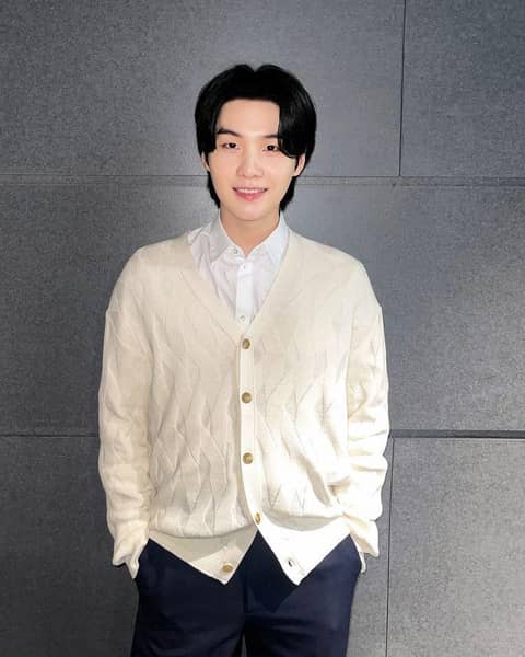 Profil dan Biodata Member BTS Lengkap dan Fakta Menariknya | Popbela.com