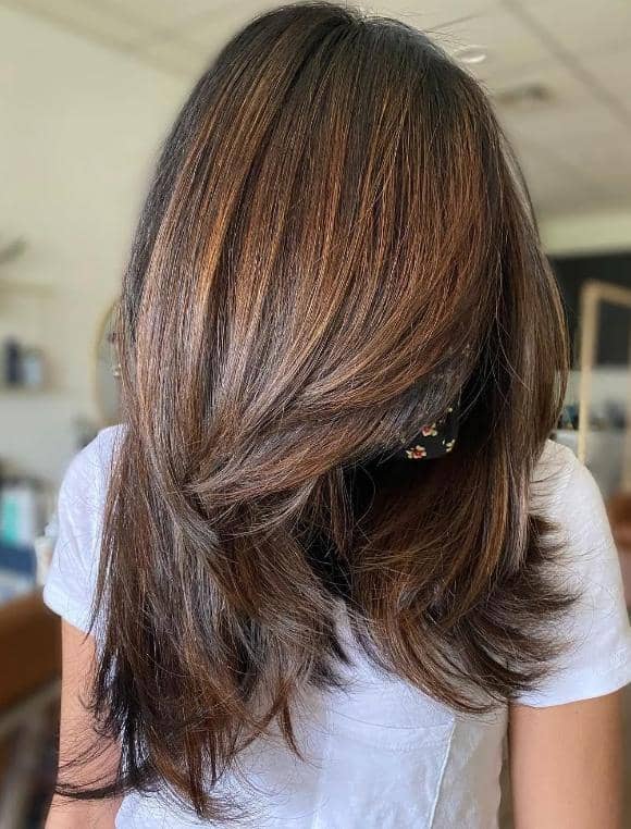 20 Model Potongan Rambut Oval Layer dari Belakang | Popbela.com