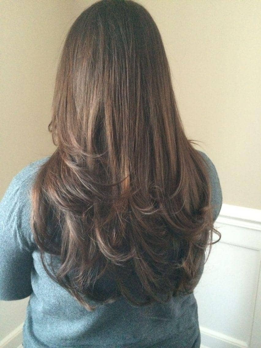 20 Model Potongan Rambut Oval Layer dari Belakang | Popbela.com