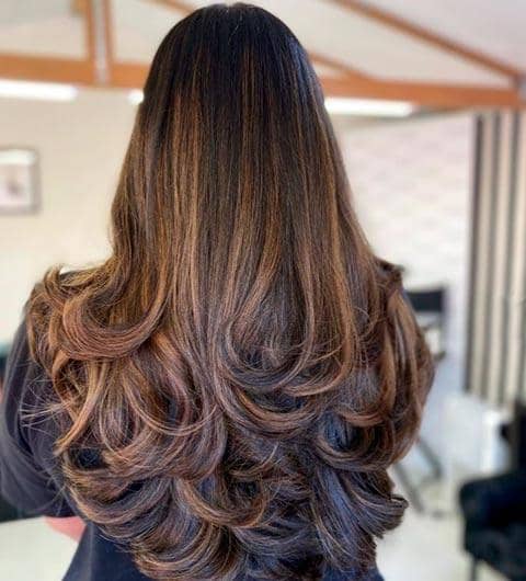 20 Model Potongan Rambut Oval Layer dari Belakang | Popbela.com