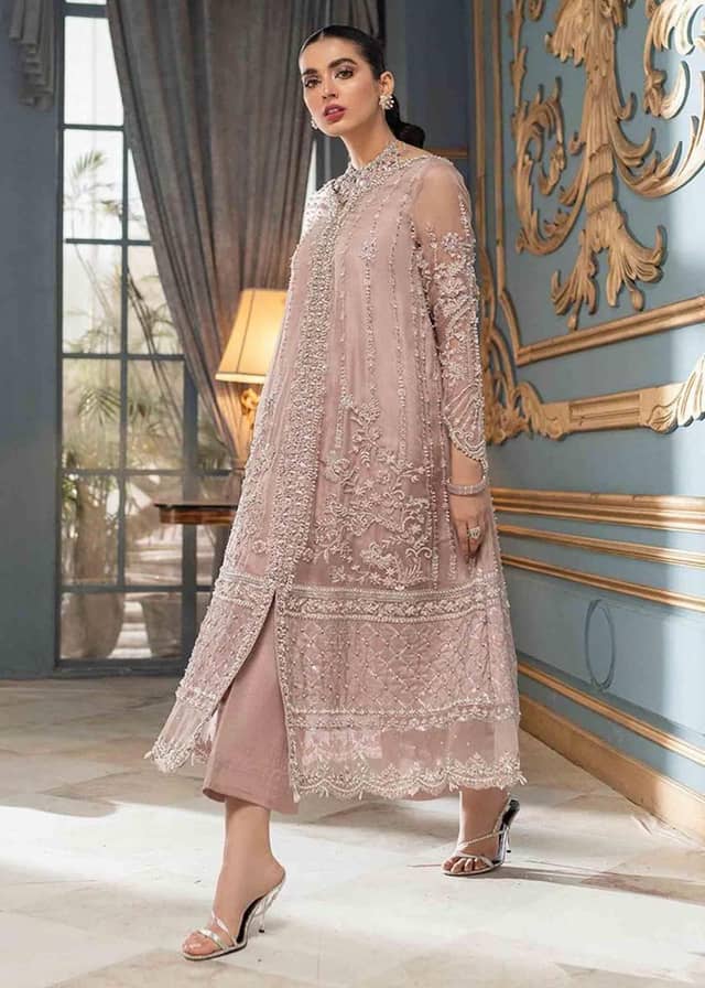 11 Model Gaun Pesta Modern 2022 yang Anggun dan Menawan | POPBELA.com