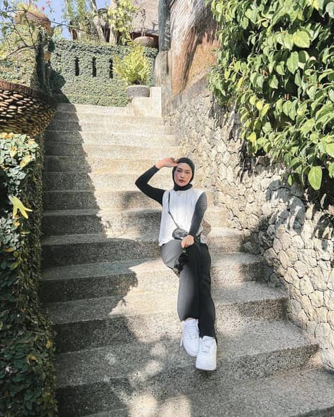 11 Gaya Foto Keren, Aesthetic dan Kekinian a la Selebgram | Popbela.com