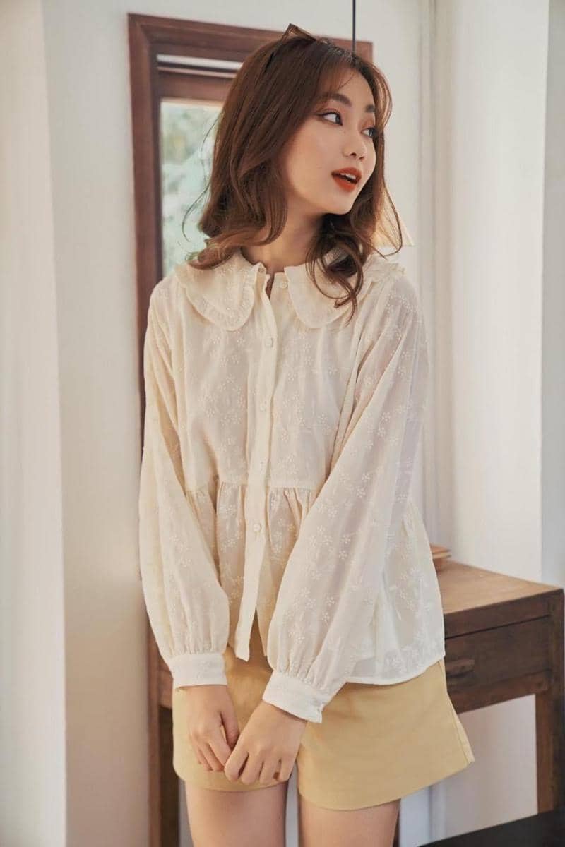 15 Model Atasan Wanita Trendy 2024, Stylish dan Kekinian! | Popbela.com