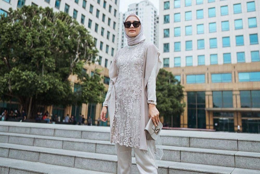 8 Baju Setelan Wanita Kekinian untuk Pesta, Fashionable! | Popbela.com