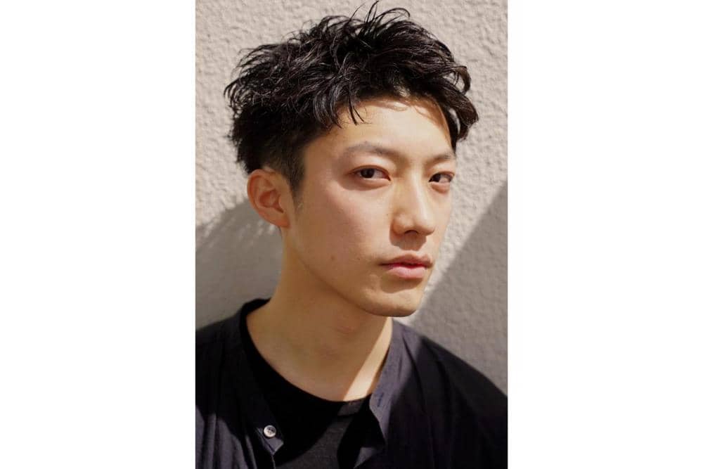 23 Model Potongan Two Block Hair Pendek Pria Indonesia Keren | POPBELA.com