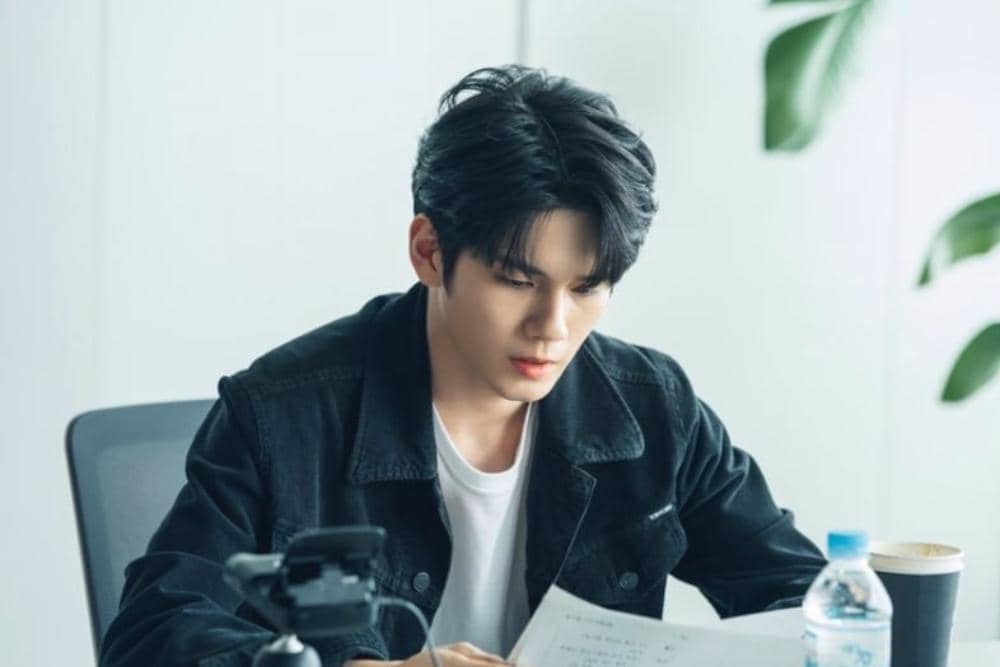 21 Model Potongan Rambut Comma Hair Pendek Laki-Laki Korea | Popbela.com