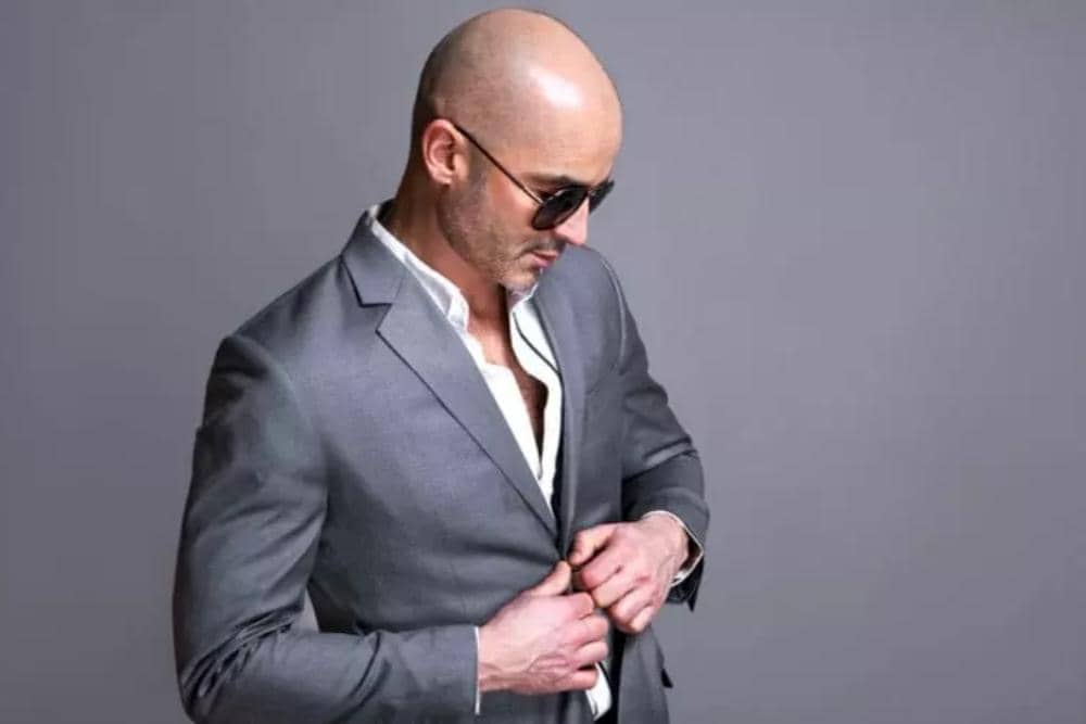 23 Cukuran Botak Keren yang Simpel dan Trendi | POPBELA.com