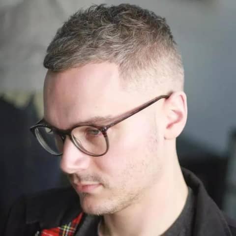 23 Cukuran Botak Keren yang Simpel dan Trendi | Popbela.com