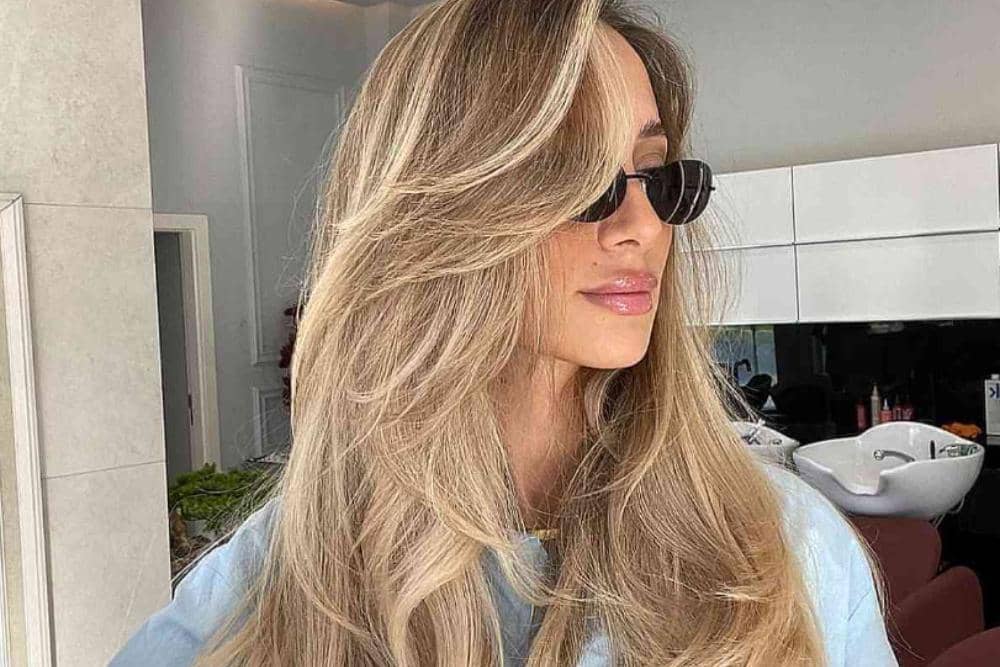 13 Model Rambut Segi Layer Panjang Lurus, Anggun dan Fresh | Popbela.com