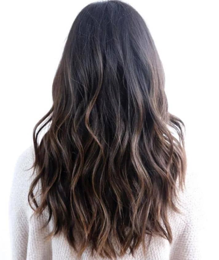 13 Model Rambut Segi Layer Panjang Lurus, Anggun dan Fresh | POPBELA.com