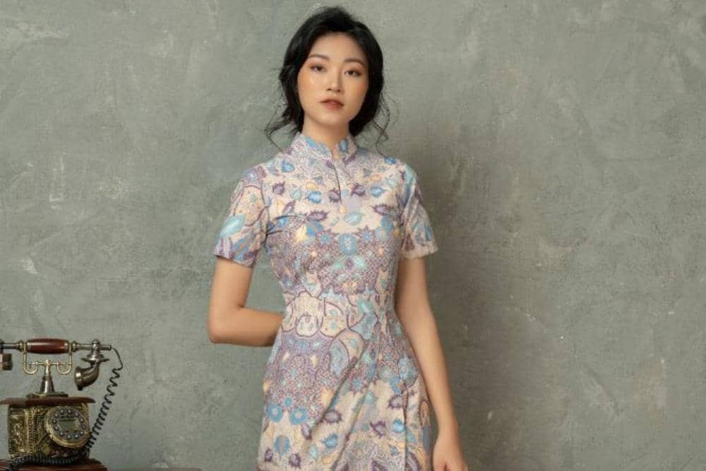 12 Model Dress Batik Selutut Terbaru yang Modern dan Kekinian | Popbela.com