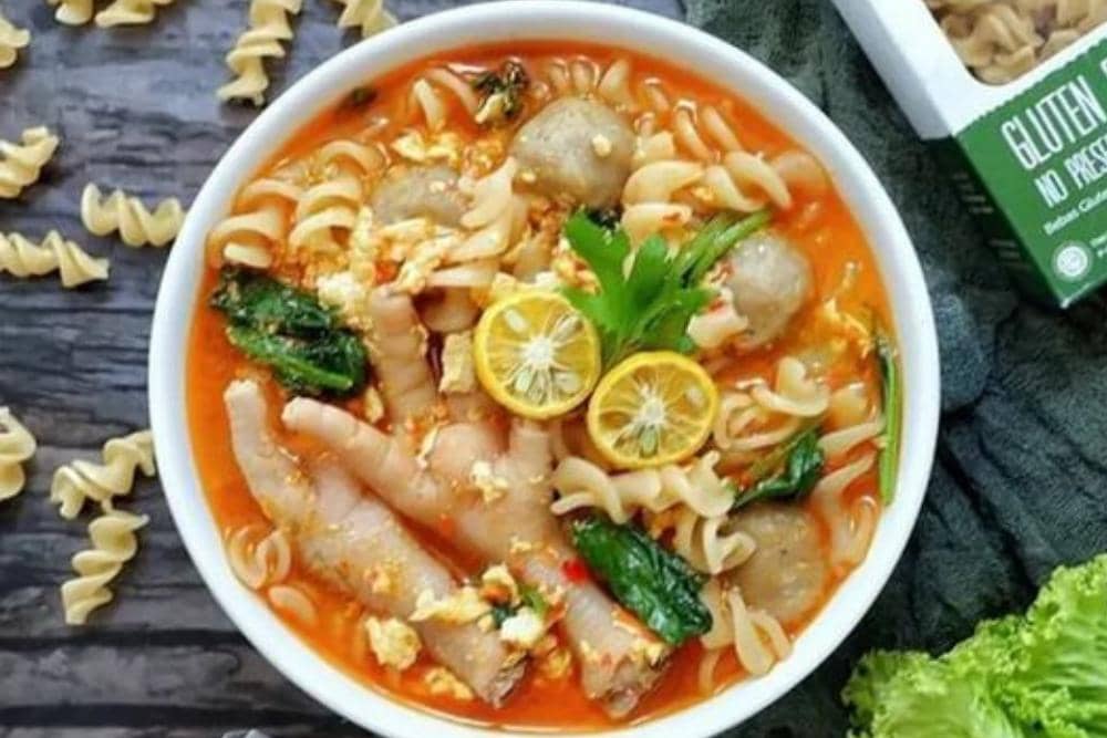 8 Resep Seblak Kuah Enak dan Mudah, Pedasnya Nendang! | Popbela.com