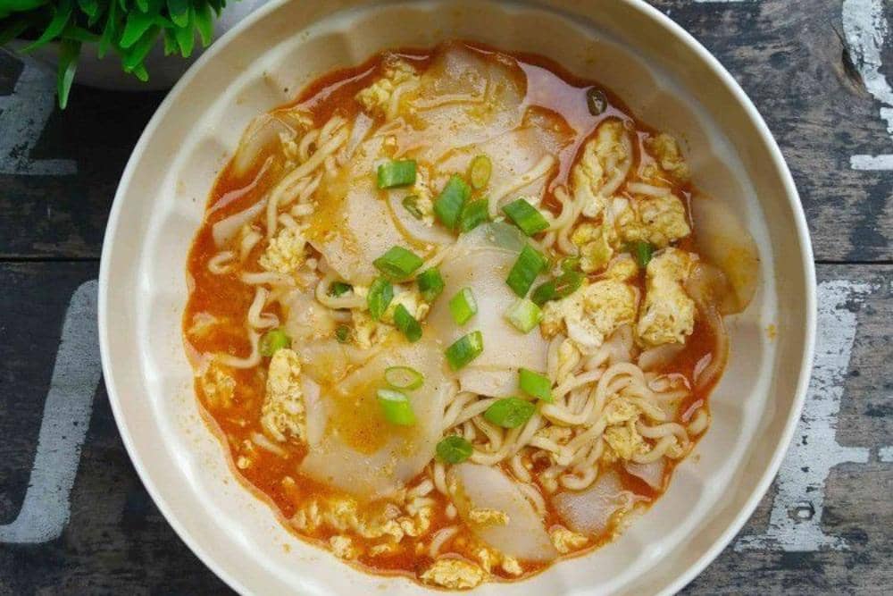 8 Resep Seblak Kuah Enak dan Mudah, Pedasnya Nendang! | Popbela.com