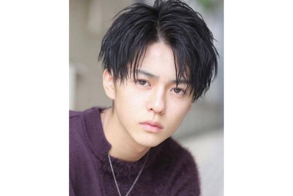 23 Model Potongan Two Block Hair Pendek Pria Indonesia Keren | Popbela.com