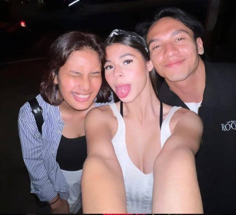 8 Foto Mesra Jefri Nichol dan Pacar Barunya, Maria Theodore | POPBELA.com