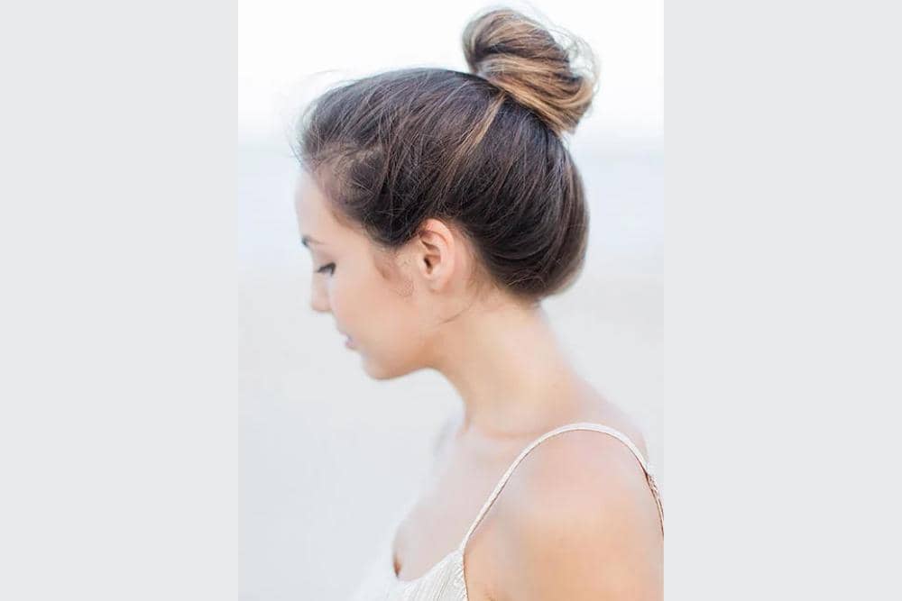 10 Model Rambut Sanggul Modern Simple dan Elegan | POPBELA.com