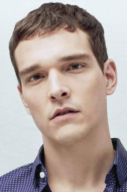 23 Cukuran Botak Keren yang Simpel dan Trendi | Popbela.com