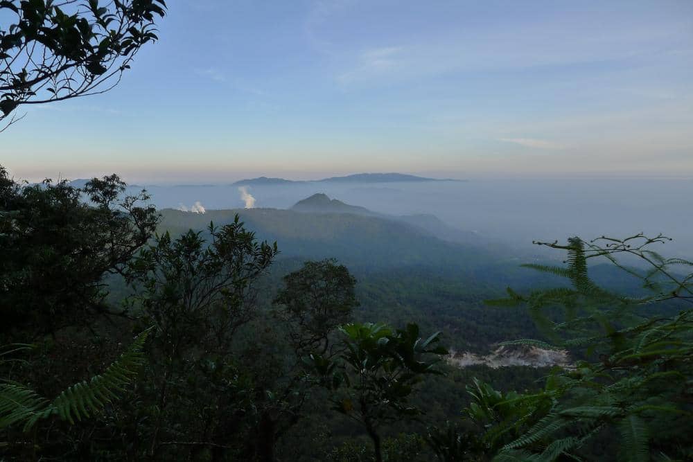 Kawah Ratu Gunung Salak: Daya Tarik, Rute, Harga Tiket Masuk | POPBELA.com