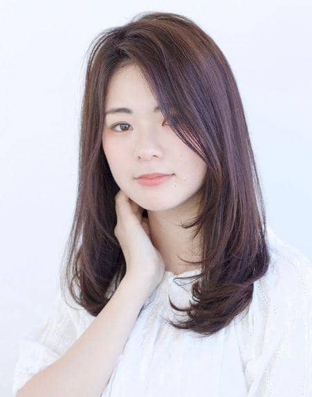 17 Model Rambut Segi Layer Oval 3 Tingkat yang Elegan | Popbela.com