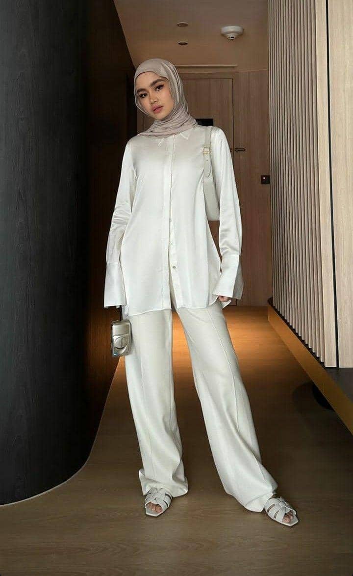 12 Model Baju Setelan Perempuan Hijab Terbaru 2025, Stylish! | POPBELA.com