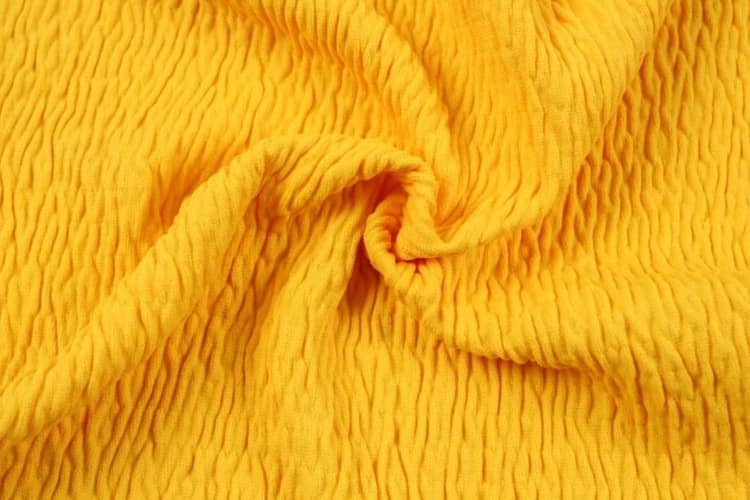 Bahan Crinkle: Pengertian, Karakteristik, dan Jenis-Jenisnya | POPBELA.com