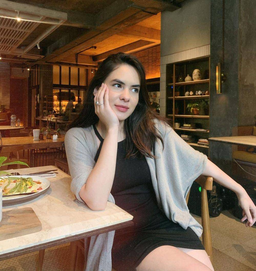 Profil dan Biodata Steffi Zamora: Agama, Umur, dan Fakta Menarik | Popbela.com