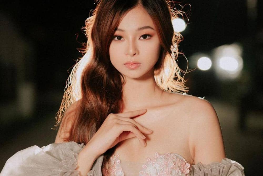 Profil Angeli Khang, Artis Film Dewasa Filipina yang Viral | Popbela.com