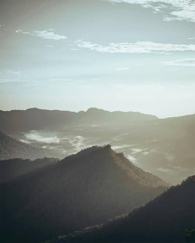 Wisata Gunung Burangrang, Lokasi, Rute, dan HTM | Popbela.com