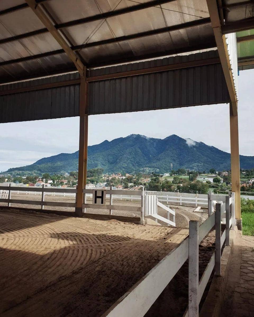 Wisata Gunung Burangrang, Lokasi, Rute, dan HTM | Popbela.com