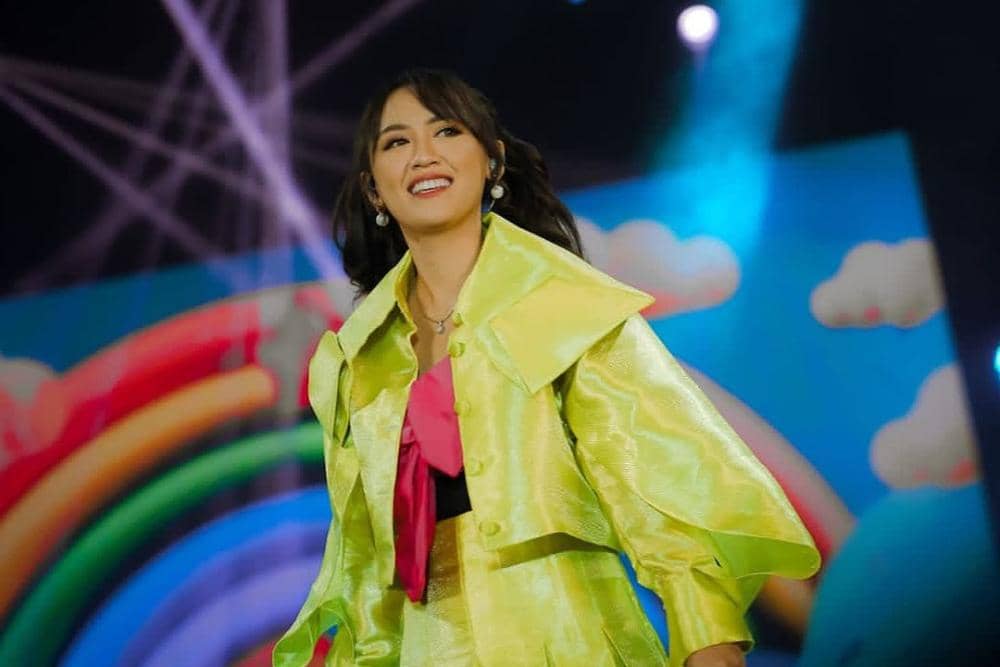 Lirik Lagu Rungkad - Happy Asmara, Lengkap dengan Artinya | POPBELA.com