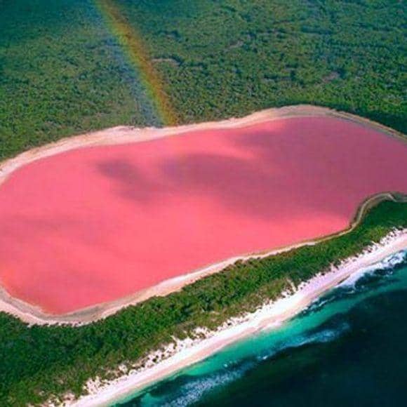 10 Tempat Paling Misterius di Dunia dengan Fenomena Aneh | Popbela.com