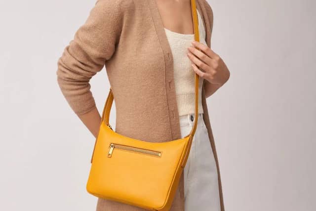 15 Merek Tas Selempang Wanita Branded, Berkualitas! | Popbela.com