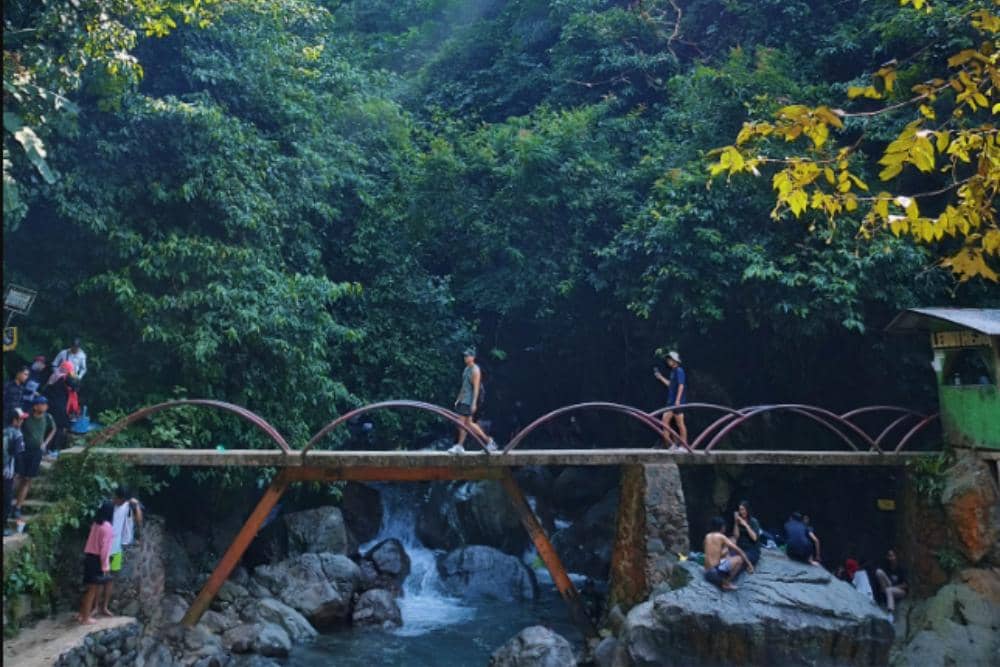 Curug Leuwi Hejo Bogor: Lokasi, Harga Tiket, dan Daya Tarikn | Popbela.com