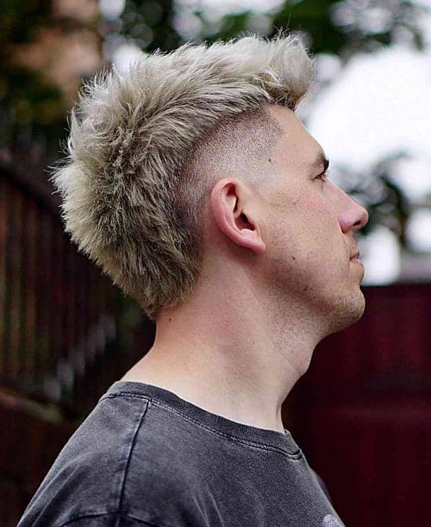 7 Gaya Rambut Mohawk Panjang Belakang, Klasik sampai Modern | POPBELA.com