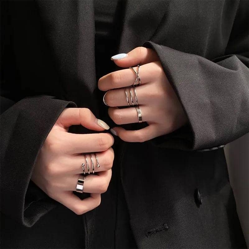 8 Arti Cincin di Jari Telunjuk Kiri Wanita | POPBELA.com