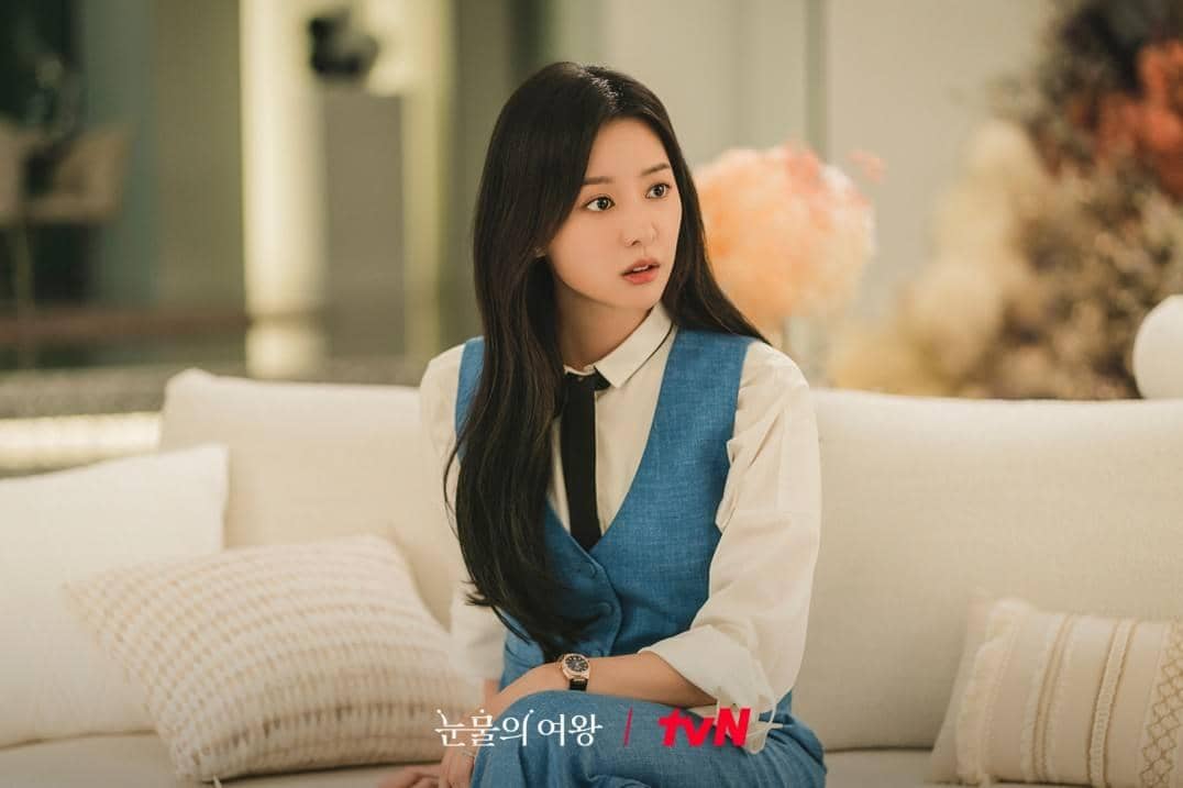 9 Outfit Hong Hae In yang Hijab Friendly, Elegan dan Santun | Popbela.com