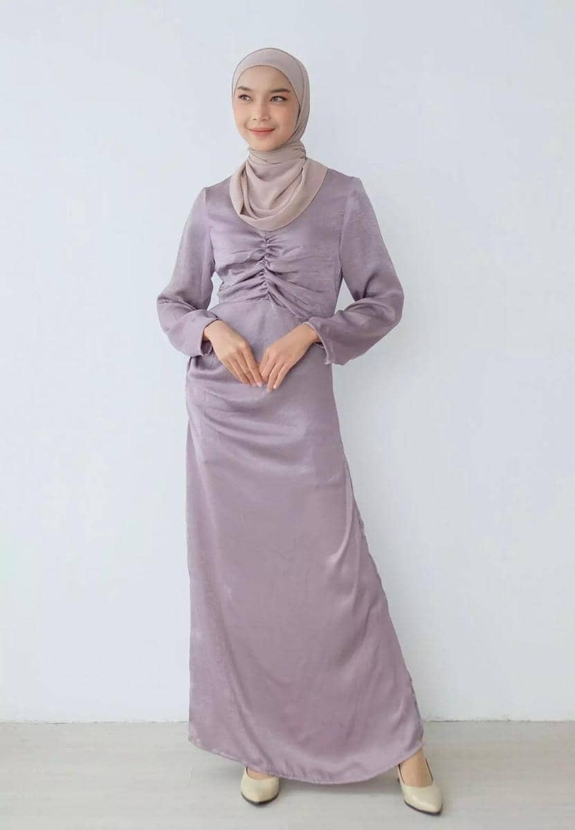 Baju Warna Taro Cocok dengan Jilbab Warna Apa? Ini 6 Rekomendasinya ...