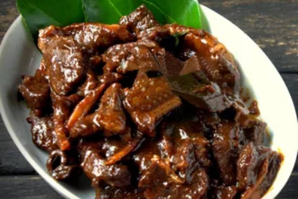 6 Resep Daging Sapi Kecap Simple yang Empuk dan Nikmat | POPBELA.com