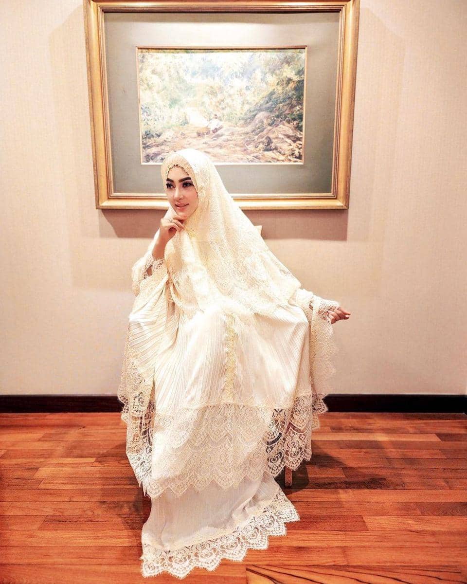 Macam-macam Model Mukena Terbaru, Cocok untuk Koleksi | Popbela.com