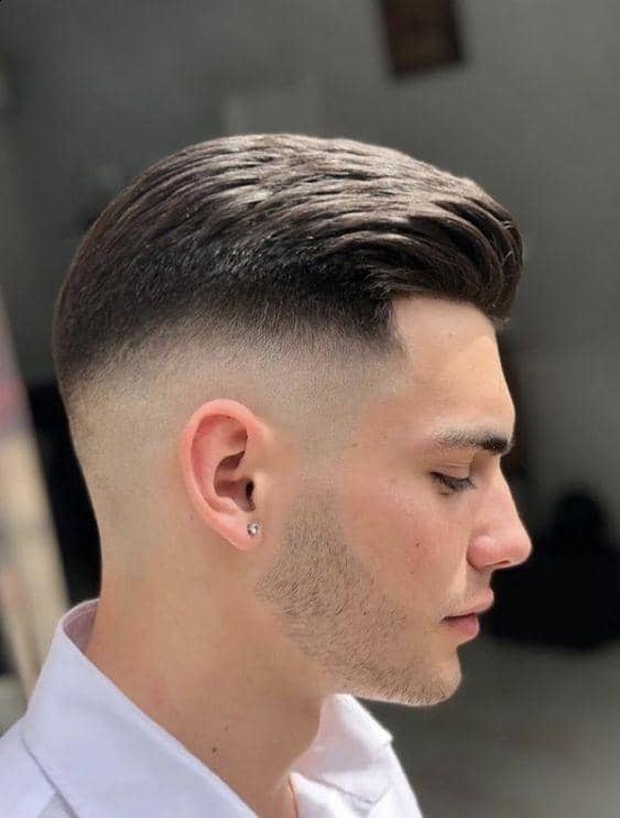 15 Model Potongan Rambut Tipis Pria yang Simpel tapi Trendi | Popbela.com