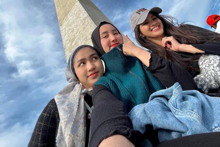 6 Fakta Keluarga Xaviera Putri, Peserta 'Clash of Champions' | Popbela.com